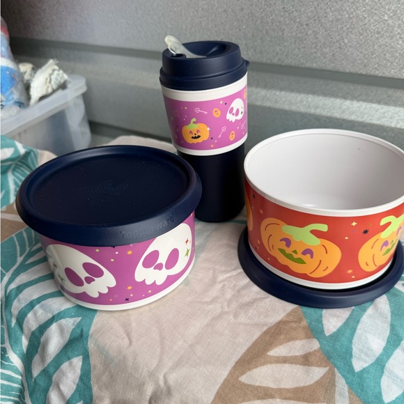 Tupperware | Party Supplies | Tupperware Halloween Set Skull And ...